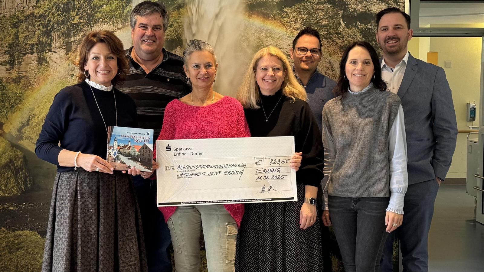 Rathaus spendet | Wochenanzeiger